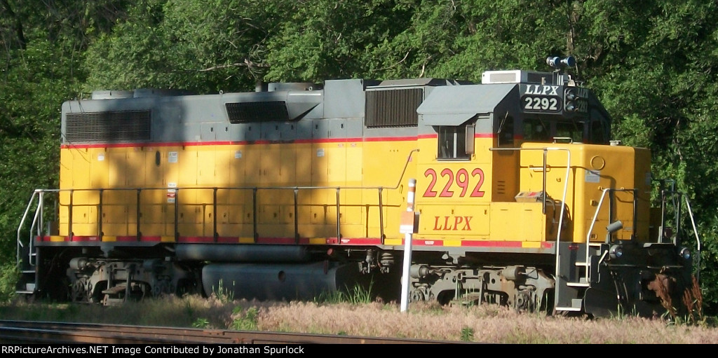 LLPX 2292, engineer's side view